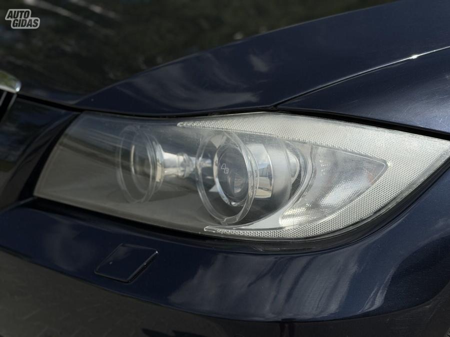 Zils BMW 325 2006 Viļņa, ar dzinēja tilpumu 2.50 L un nobraukumu 238 tūkst. km par 3150 €, foto 5 vietnē AUTOMOTO.COM.LV