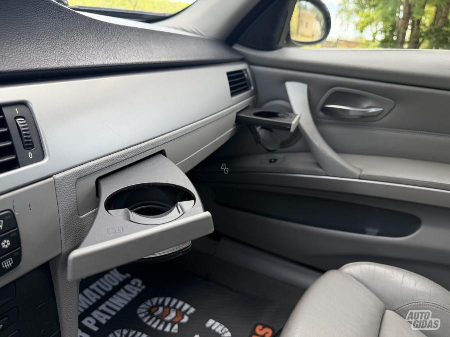Zils BMW 325 2006 Viļņa, ar dzinēja tilpumu 2.50 L un nobraukumu 238 tūkst. km par 3150 €, foto 24 vietnē AUTOMOTO.COM.LV