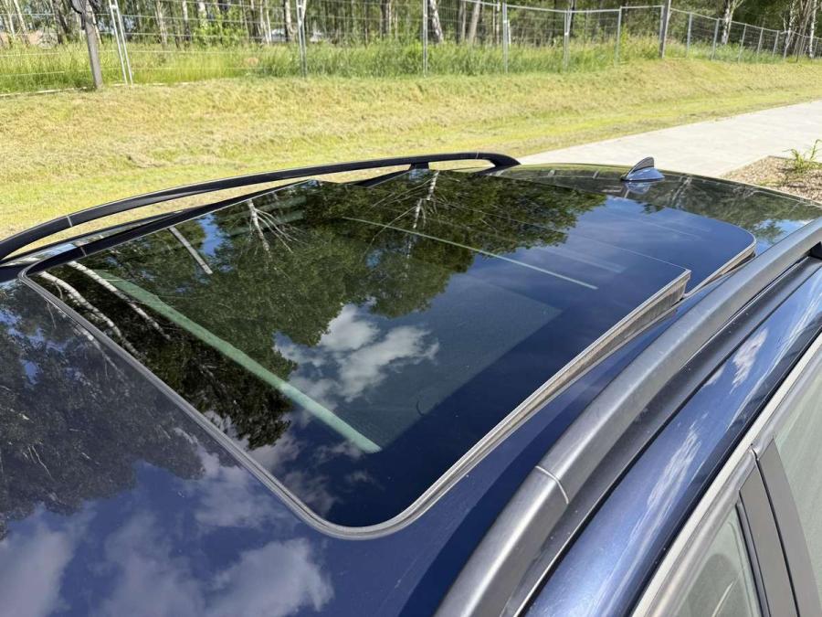 Blue BMW 325 2006 in Vilnius, with an engine capacity of 2.50 L and mileage of 238 thousand km for 3150 €, photo 8 on AUTOMOTO.COM.LV
