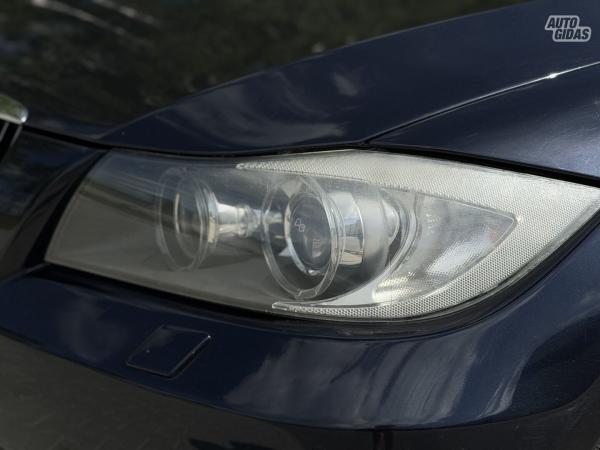 Blue BMW 325 2006 in Vilnius, with an engine capacity of 2.50 L and mileage of 230 thousand km for 3100 €, photo 6 on AUTOMOTO.COM.LV