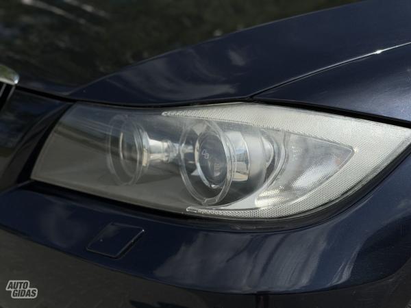 Blue BMW 325 2006 in Vilnius, with an engine capacity of 2.50 L and mileage of 230 thousand km for 2990 €, photo 9 on AUTOMOTO.COM.LV