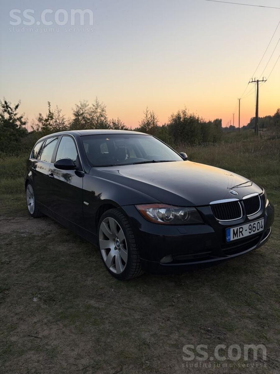 Blue BMW 325 2006 in Liepaja, with an engine capacity of 2.50 L and mileage of 289 thousand km for 3600 €, photo 1 on AUTOMOTO.COM.LV