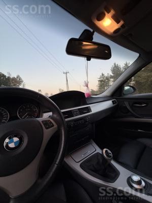 Blue BMW 325 2006 in Liepaja, with an engine capacity of 2.50 L and mileage of 289 thousand km for 3600 €, photo 9 on AUTOMOTO.COM.LV