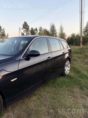 Blue BMW 325 2006 in Liepaja, with an engine capacity of 2.50 L and mileage of 289 thousand km for 3600 €, photo 14 on AUTOMOTO.COM.LV