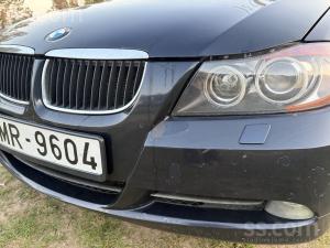 Blue BMW 325 2006 in Liepaja, with an engine capacity of 2.50 L and mileage of 289 thousand km for 3600 €, photo 15 on AUTOMOTO.COM.LV