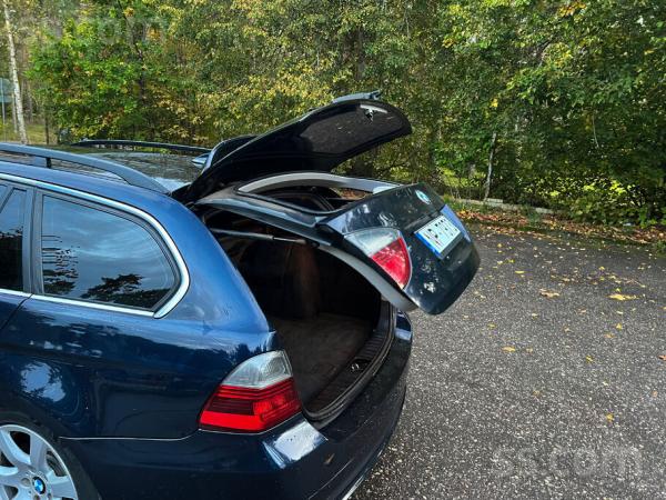 Zils BMW 325 2007 Jūrmala, ar dzinēja tilpumu 3.00 L un nobraukumu 261 tūkst. km par 3700 €, foto 4 vietnē AUTOMOTO.COM.LV