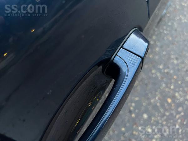 Zils BMW 325 2007 Jūrmala, ar dzinēja tilpumu 3.00 L un nobraukumu 261 tūkst. km par 3700 €, foto 6 vietnē AUTOMOTO.COM.LV