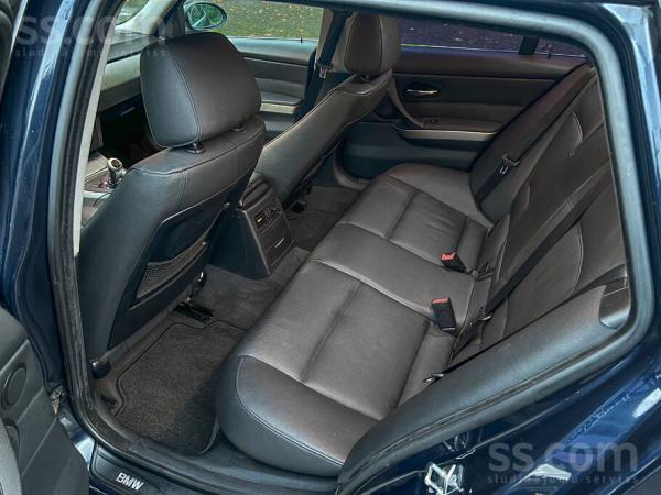 Zils BMW 325 2007 Jūrmala, ar dzinēja tilpumu 3.00 L un nobraukumu 261 tūkst. km par 3700 €, foto 7 vietnē AUTOMOTO.COM.LV