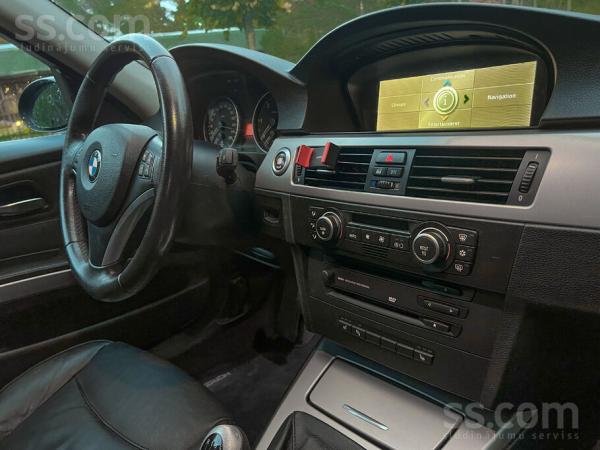 Zils BMW 325 2007 Jūrmala, ar dzinēja tilpumu 3.00 L un nobraukumu 261 tūkst. km par 3700 €, foto 10 vietnē AUTOMOTO.COM.LV