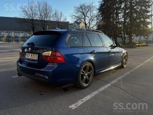 Blue BMW 325 2007 in Riga, with an engine capacity of 3.00 L and mileage of 490 thousand km for 5050 €, photo 5 on AUTOMOTO.COM.LV