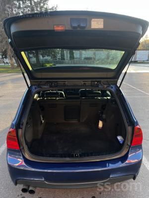 Blue BMW 325 2007 in Riga, with an engine capacity of 3.00 L and mileage of 490 thousand km for 5050 €, photo 13 on AUTOMOTO.COM.LV