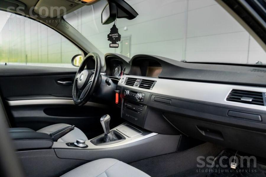 Blue BMW 325 2007 in Riga, with an engine capacity of 3.00 L and mileage of 413 thousand km for 5990 €, photo 14 on AUTOMOTO.COM.LV
