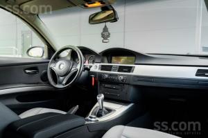 Blue BMW 325 2007 in Riga, with an engine capacity of 3.00 L and mileage of 413 thousand km for 5990 €, photo 15 on AUTOMOTO.COM.LV