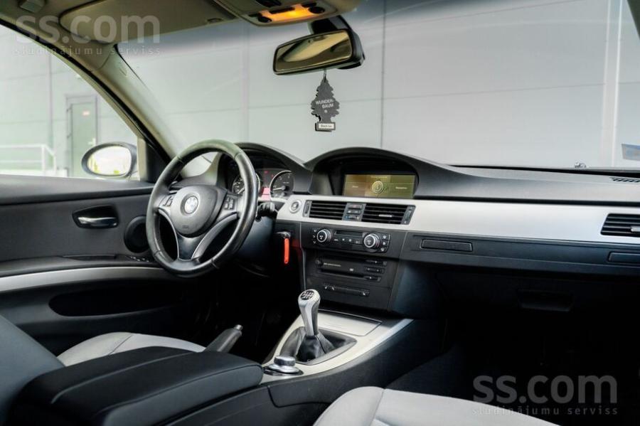 Blue BMW 325 2007 in Riga, with an engine capacity of 3.00 L and mileage of 413 thousand km for 5990 €, photo 15 on AUTOMOTO.COM.LV