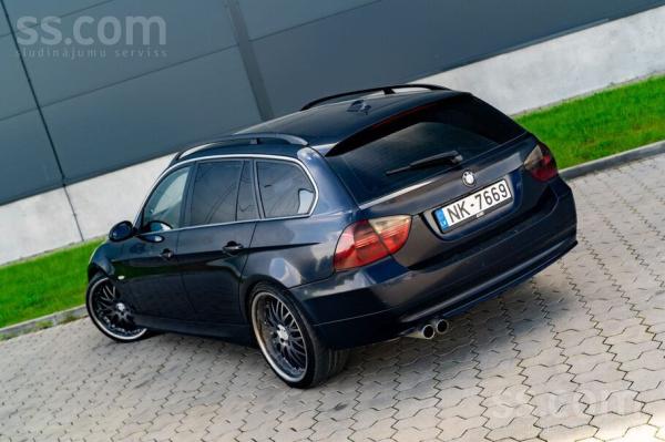 Blue BMW 325 2007 in Riga, with an engine capacity of 3.00 L and mileage of 413 thousand km for 5990 €, photo 5 on AUTOMOTO.COM.LV
