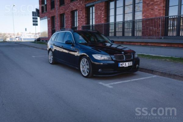 Blue BMW 325 2007 in Riga, with an engine capacity of 3.00 L and mileage of 336 thousand km for 4500 €, photo 1 on AUTOMOTO.COM.LV