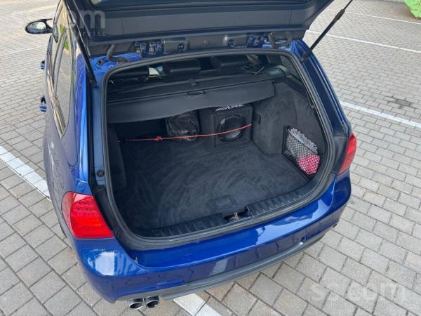 Blue BMW 325 2007 in Riga, with an engine capacity of 3.00 L and mileage of 310 thousand km for 6000 €, photo 8 on AUTOMOTO.COM.LV