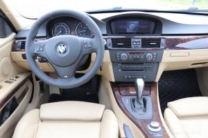 Zils BMW 325 2007 Rīga, ar dzinēja tilpumu 3.00 L un nobraukumu 354 tūkst. km par 4450 €, foto 24 vietnē AUTOMOTO.COM.LV