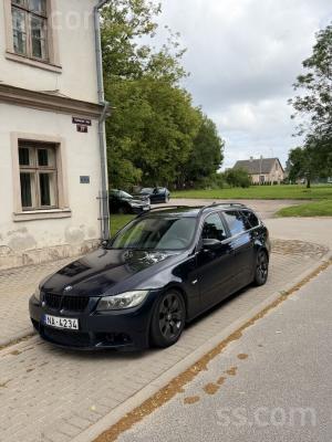 Blue BMW 325 2007 in Liepaja, with an engine capacity of 3.00 L and mileage of 450 thousand km for 3899 €, photo 4 on AUTOMOTO.COM.LV