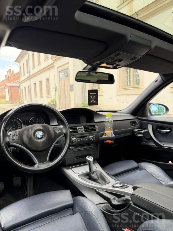 Blue BMW 325 2007 in Liepaja, with an engine capacity of 3.00 L and mileage of 450 thousand km for 3899 €, photo 8 on AUTOMOTO.COM.LV
