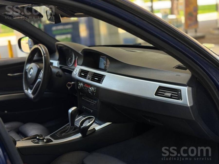Zils BMW 325 2008 Rīga, ar dzinēja tilpumu 3.00 L un nobraukumu 325 tūkst. km par 5590 €, foto 16 vietnē AUTOMOTO.COM.LV