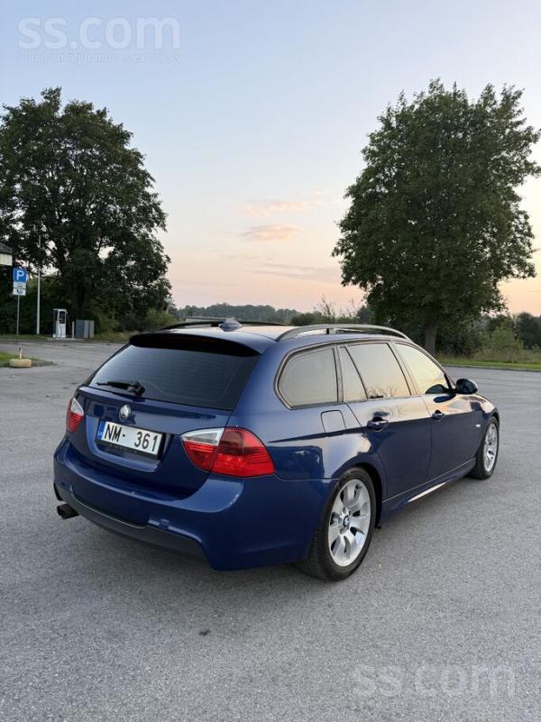 Zils BMW 325 2008 Tukums, ar dzinēja tilpumu 3.00 L un nobraukumu 374 tūkst. km par 5990 €, foto 4 vietnē AUTOMOTO.COM.LV