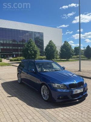 Blue BMW 325 2009 in Rezekne, with an engine capacity of 3.00 L and mileage of 322 thousand km for 8000 €, photo 3 on AUTOMOTO.COM.LV