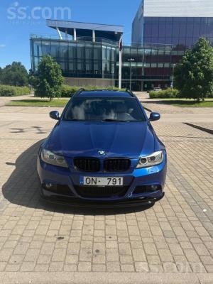 Blue BMW 325 2009 in Rezekne, with an engine capacity of 3.00 L and mileage of 322 thousand km for 8000 €, photo 5 on AUTOMOTO.COM.LV