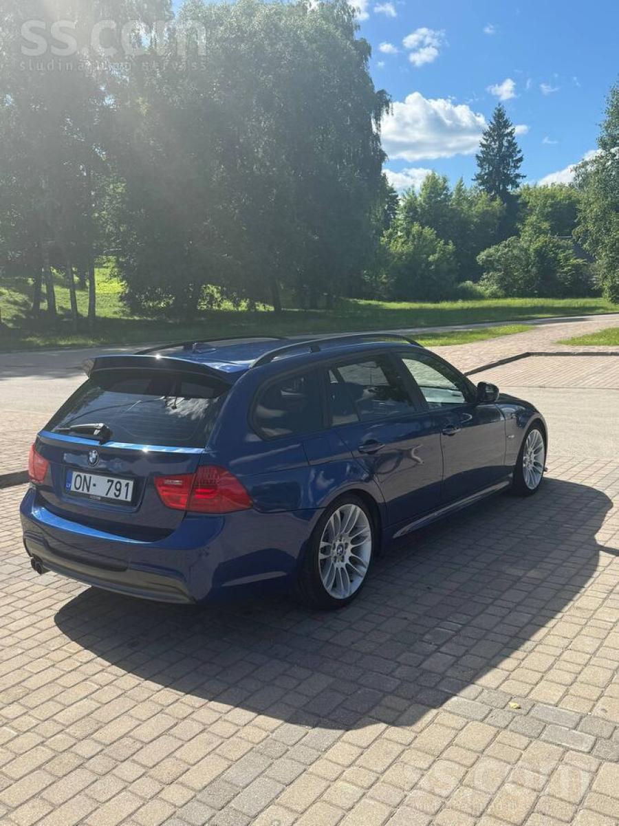 Blue BMW 325 2009 in Rezekne, with an engine capacity of 3.00 L and mileage of 322 thousand km for 8000 €, photo 6 on AUTOMOTO.COM.LV