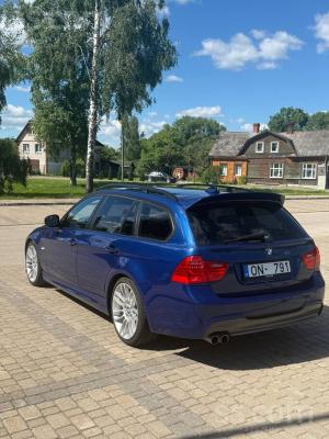 Blue BMW 325 2009 in Rezekne, with an engine capacity of 3.00 L and mileage of 322 thousand km for 8000 €, photo 7 on AUTOMOTO.COM.LV