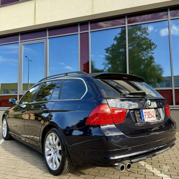 Blue BMW 325 2009 in Kaisiadorys, with an engine capacity of 2.99 L and mileage of 268 thousand km for 4750 €, photo 8 on AUTOMOTO.COM.LV