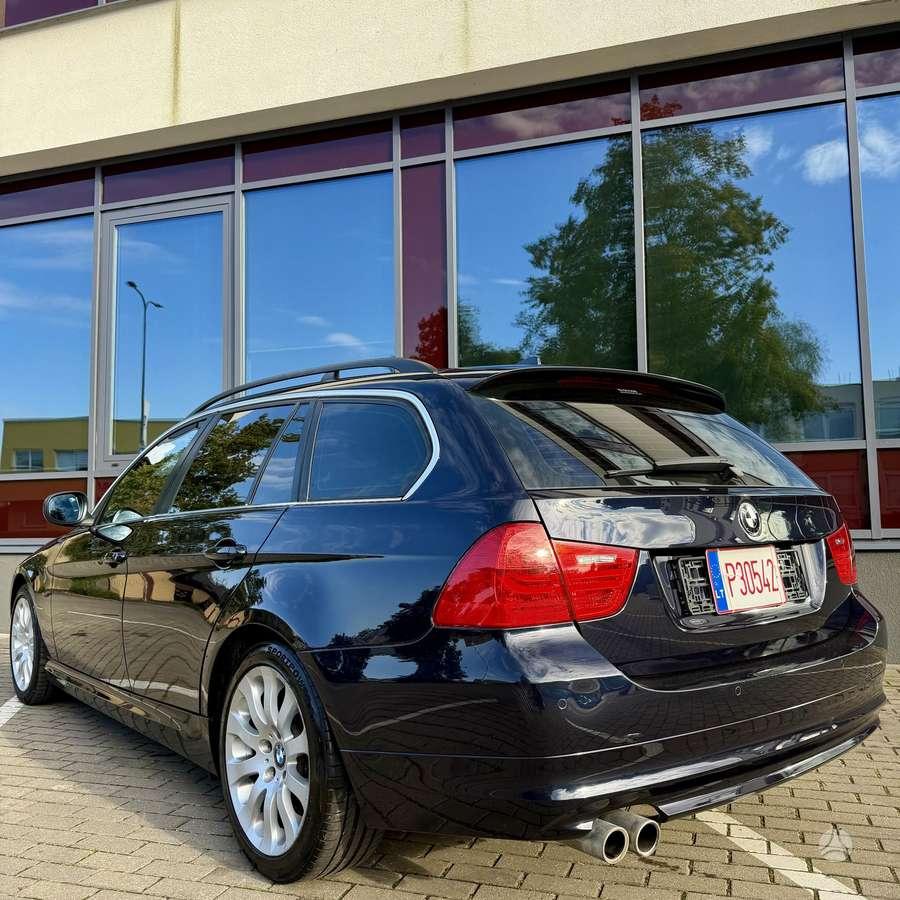 Blue BMW 325 2009 in Kaisiadorys, with an engine capacity of 2.99 L and mileage of 268 thousand km for 4750 €, photo 9 on AUTOMOTO.COM.LV