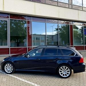 Blue BMW 325 2009 in Kaisiadorys, with an engine capacity of 2.99 L and mileage of 268 thousand km for 4750 €, photo 11 on AUTOMOTO.COM.LV