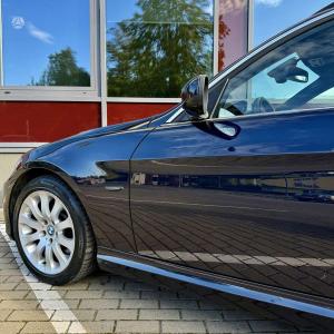 Blue BMW 325 2009 in Kaisiadorys, with an engine capacity of 2.99 L and mileage of 268 thousand km for 4750 €, photo 12 on AUTOMOTO.COM.LV