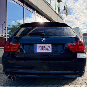 Blue BMW 325 2009 in Kaisiadorys, with an engine capacity of 2.99 L and mileage of 268 thousand km for 4750 €, photo 17 on AUTOMOTO.COM.LV
