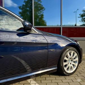 Blue BMW 325 2009 in Kaisiadorys, with an engine capacity of 2.99 L and mileage of 268 thousand km for 4750 €, photo 20 on AUTOMOTO.COM.LV