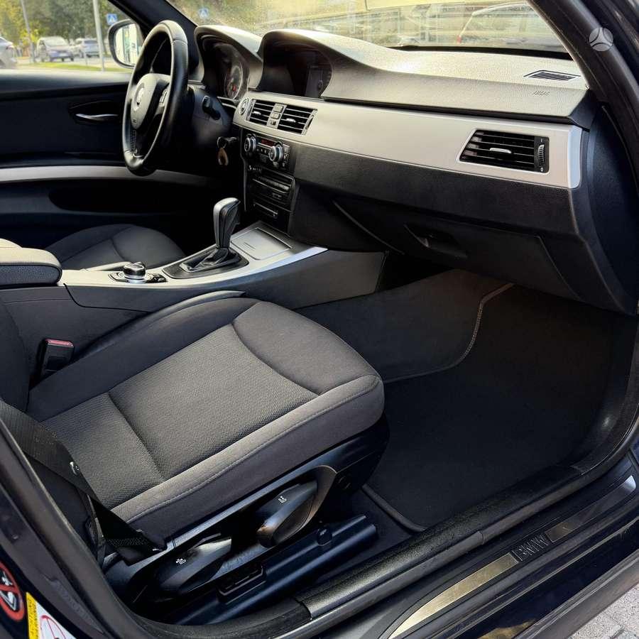 Blue BMW 325 2009 in Kaisiadorys, with an engine capacity of 2.99 L and mileage of 268 thousand km for 4750 €, photo 24 on AUTOMOTO.COM.LV