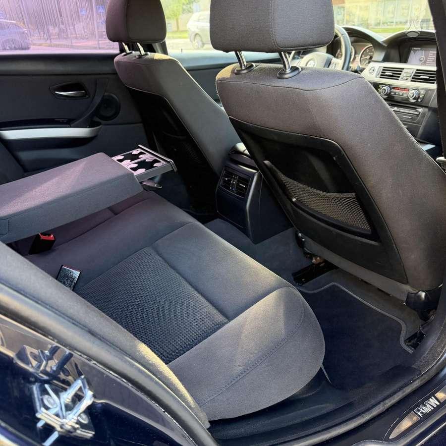 Blue BMW 325 2009 in Kaisiadorys, with an engine capacity of 2.99 L and mileage of 268 thousand km for 4750 €, photo 26 on AUTOMOTO.COM.LV
