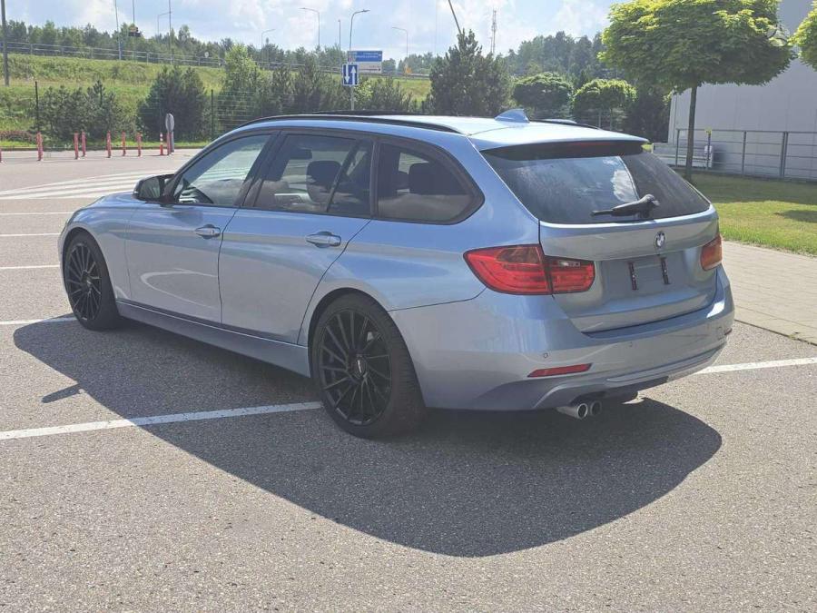 Blue BMW 325 2014 in Vilnius, with an engine capacity of 2.00 L and mileage of 240 thousand km for 6990 €, photo 7 on AUTOMOTO.COM.LV