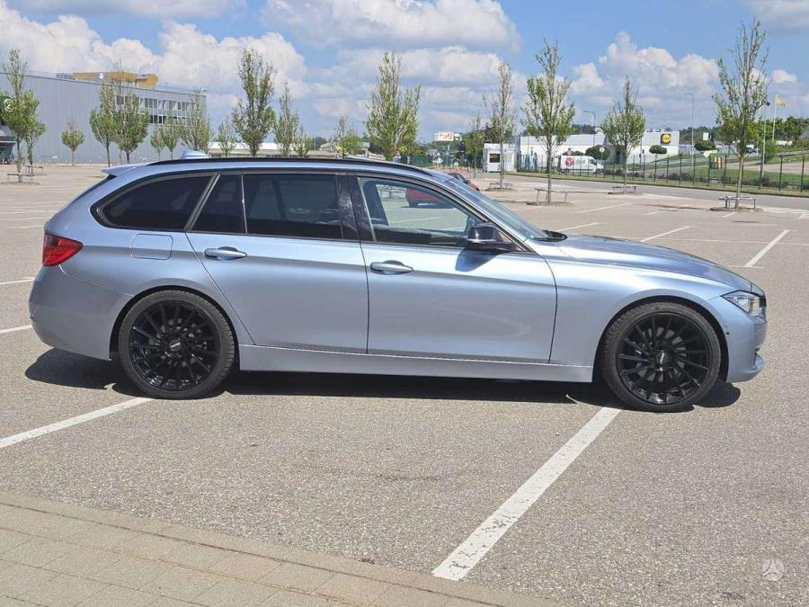 Blue BMW 325 2014 in Vilnius, with an engine capacity of 2.00 L and mileage of 240 thousand km for 6990 €, photo 9 on AUTOMOTO.COM.LV