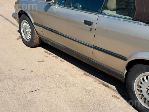 Brown BMW 325 1989 in Jelgava, with an engine capacity of 2.50 L and mileage of 250 thousand km for 8900 €, photo 8 on AUTOMOTO.COM.LV
