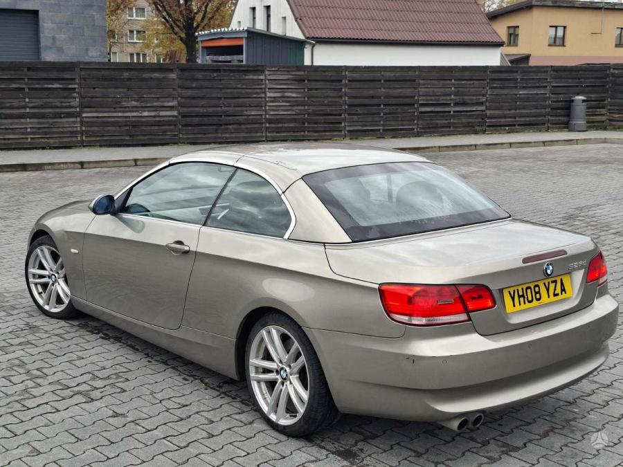 Brown BMW 325 2009 in Silute, with an engine capacity of 3.00 L and mileage of 160 thousand km for 3000 €, photo 6 on AUTOMOTO.COM.LV