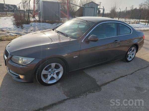 Brown BMW 325 2010 in Jelgava, with an engine capacity of 3.00 L and mileage of 340 thousand km for 6800 €, photo 1 on AUTOMOTO.COM.LV