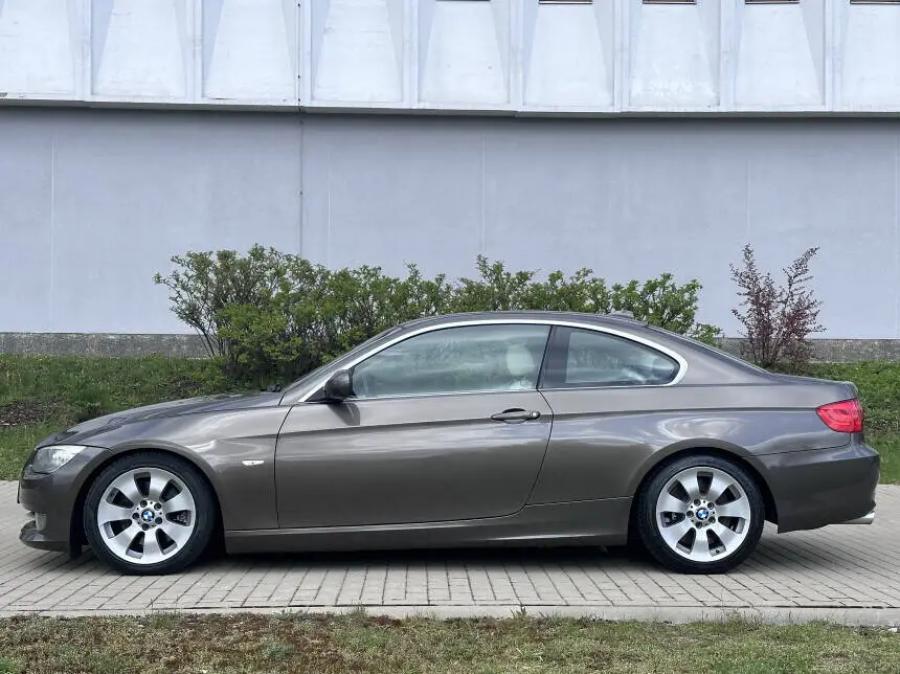 Brūns BMW 325 2010 Rīga, ar dzinēja tilpumu 3.00 L un nobraukumu 330 tūkst. km par 6290 €, foto 5 vietnē AUTOMOTO.COM.LV