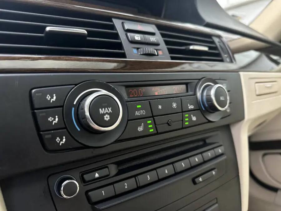 Brūns BMW 325 2010 Rīga, ar dzinēja tilpumu 3.00 L un nobraukumu 330 tūkst. km par 6290 €, foto 10 vietnē AUTOMOTO.COM.LV