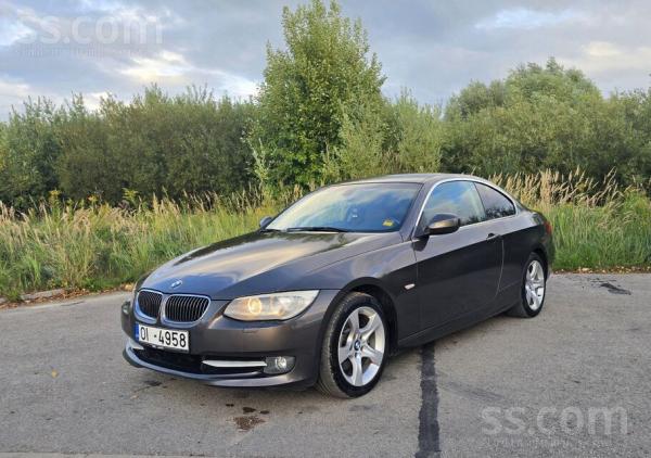 Brūns BMW 325 2010 Jelgava, ar dzinēja tilpumu 3.00 L un nobraukumu 345 tūkst. km par 7500 €, foto 3 vietnē AUTOMOTO.COM.LV