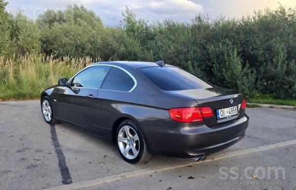 Brūns BMW 325 2010 Jelgava, ar dzinēja tilpumu 3.00 L un nobraukumu 345 tūkst. km par 7500 €, foto 5 vietnē AUTOMOTO.COM.LV
