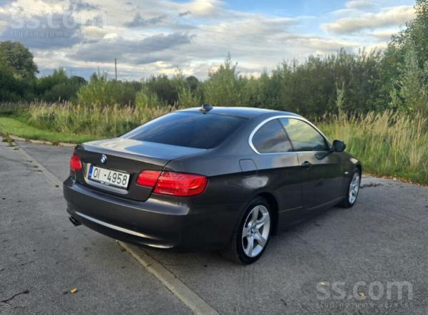 Brūns BMW 325 2010 Jelgava, ar dzinēja tilpumu 3.00 L un nobraukumu 345 tūkst. km par 7500 €, foto 6 vietnē AUTOMOTO.COM.LV