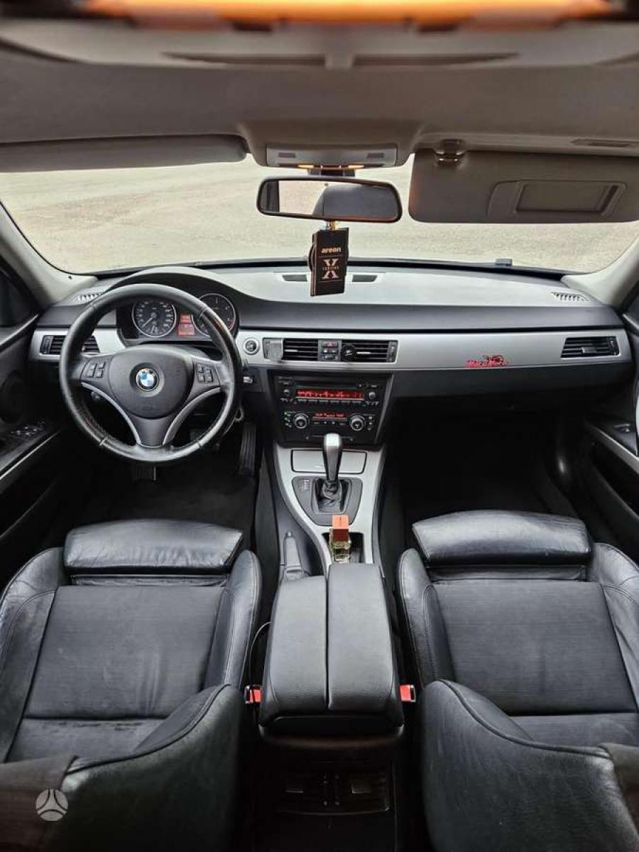 Brown BMW 325 2007 in Kaunas, with an engine capacity of 2.99 L and mileage of 333 thousand km for 4650 €, photo 12 on AUTOMOTO.COM.LV