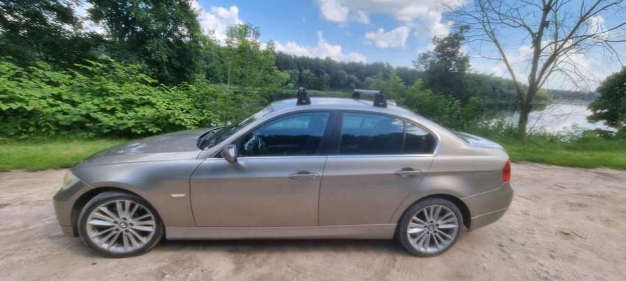 Brown BMW 325 2009 in Kaunas, with an engine capacity of 2.99 L and mileage of 360 thousand km for 3600 €, photo 8 on AUTOMOTO.COM.LV